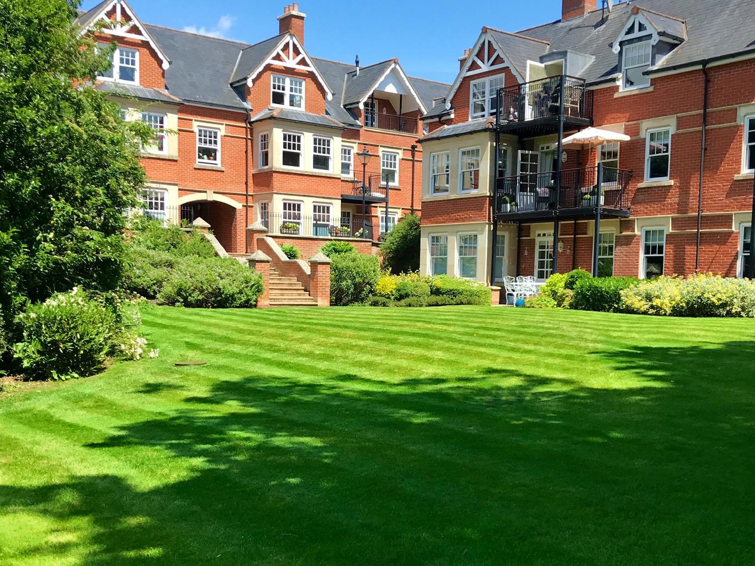 Annual Programmes | Johnson Lawn Care Ltd